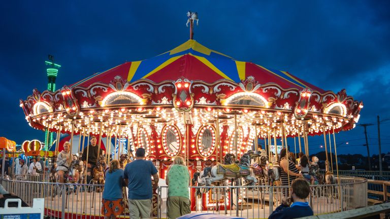 Top 10 Must-Experience Rides at the Jenkinson’s Amusement Park | Boardwalk