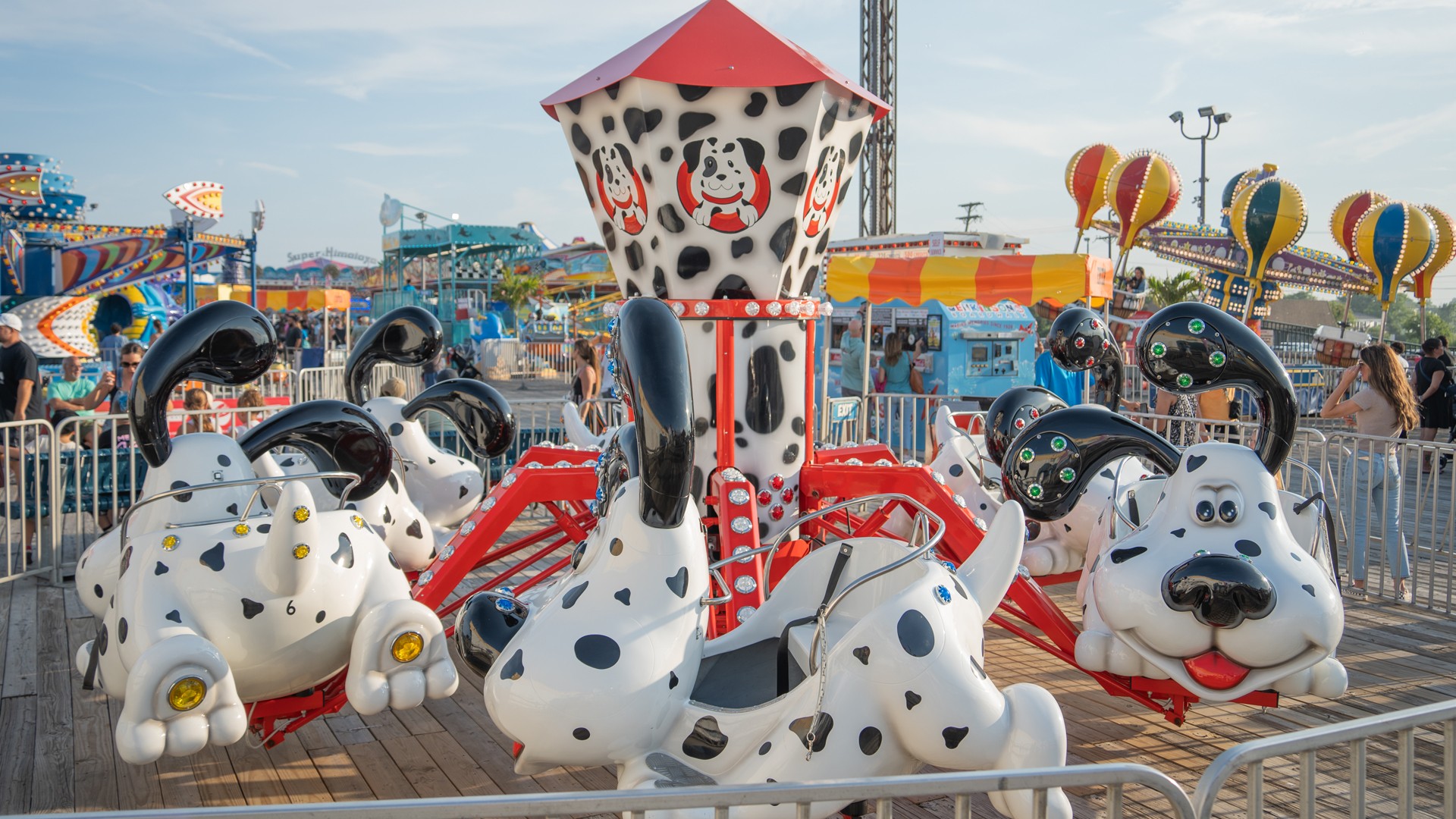 Top 10 Must-Experience Rides at the Jenkinson’s Amusement Park | Boardwalk